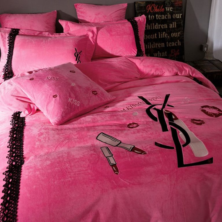 Victoria's Secret Velvet Warm Lace Embroidery Bedding Set CCXY