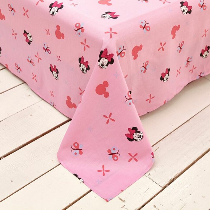 Fantastic Minnie Mouse Bedding Set Twin Queen Size