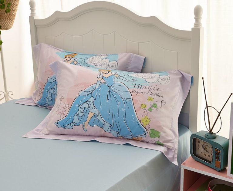 Disney Princess Cinderella Movie Themed Bedding Set