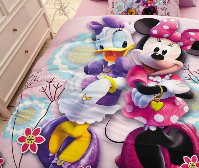Minnie Mouse And Donald Duck Bedding Set